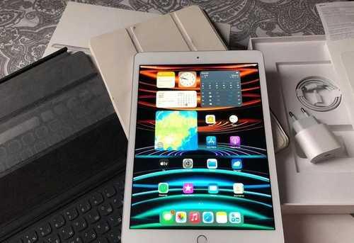 iPad 8th (2021) 10.2 32GB + SMART Case