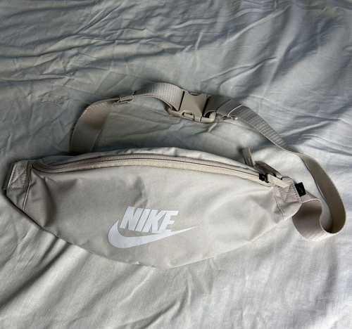 Сумка поясная Nike Heritage Waistpack