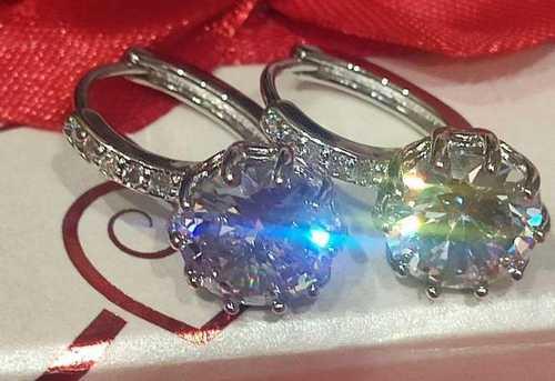 Серьги с муассанитами по 2 карата