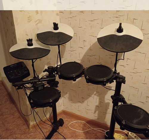 Электронные ударные Alesis debut kit