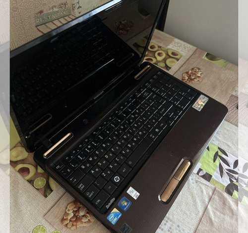 Игровой ноутбук Toshiba i3/HD 5650