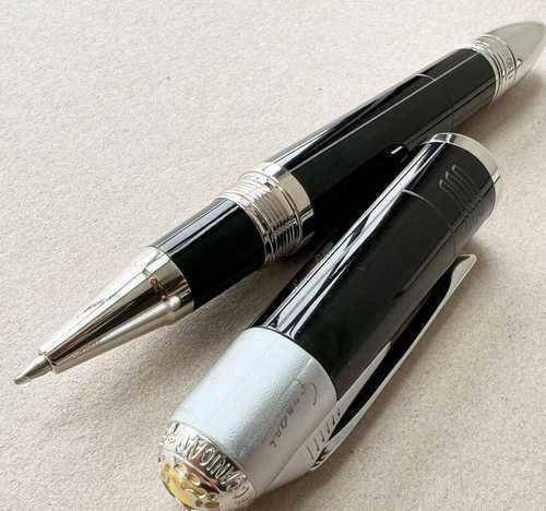 Ручка роллер Montblanc Ferrari Black