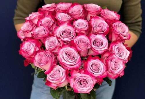 Букет сиреневых роз 25 роз цветы с доставкой
