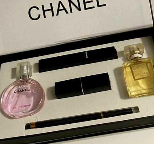 Подарочный набор косметики Chanel 5 в 1