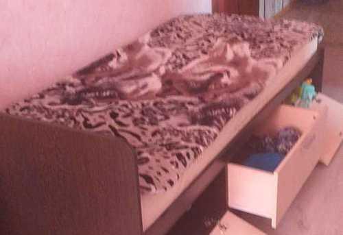 Детская кровать от 3 лет с матрасом. торг
