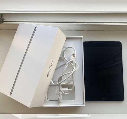 iPad mini 4 Cellular 64gb