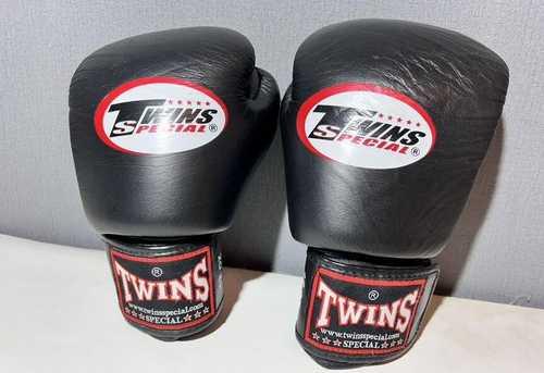 Боксерские перчатки twins air flow 12 oz