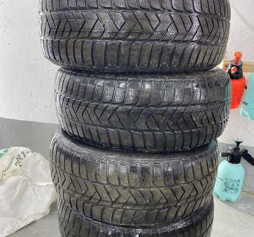 Pirelli Winter Sottozero 3 215/55 R17