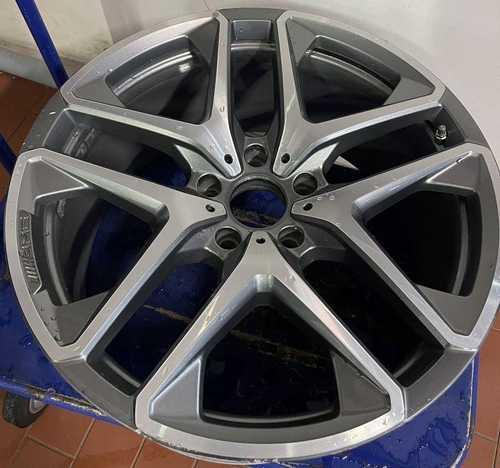 Колесный диск Mercedes AMG