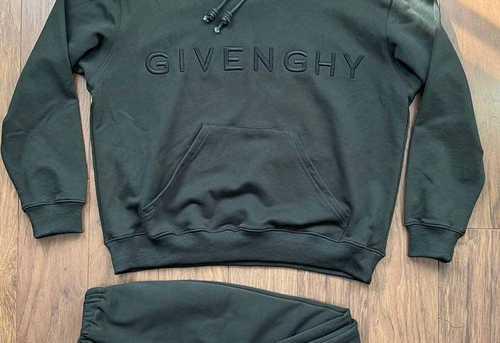 Спортивный костюм Givenchy (L, XXL) новый