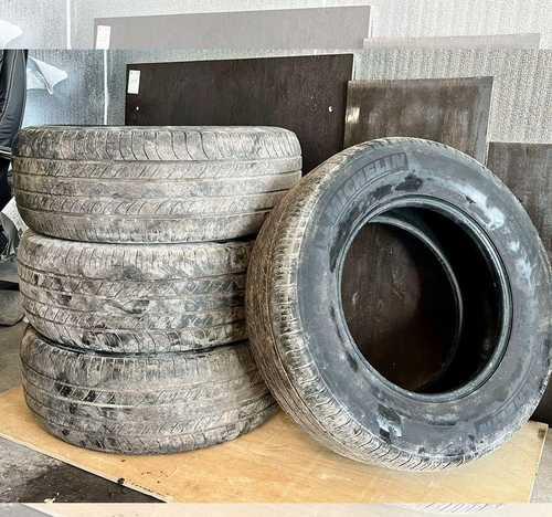 Michelin Latitude Tour 265/65 R17