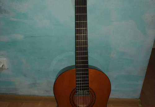 Классическая гитара yamaha c40