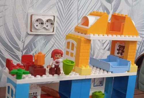 Lego duplo, семейный дом и паровозик