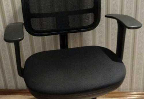 Компьютерное кресло для дома или офиса