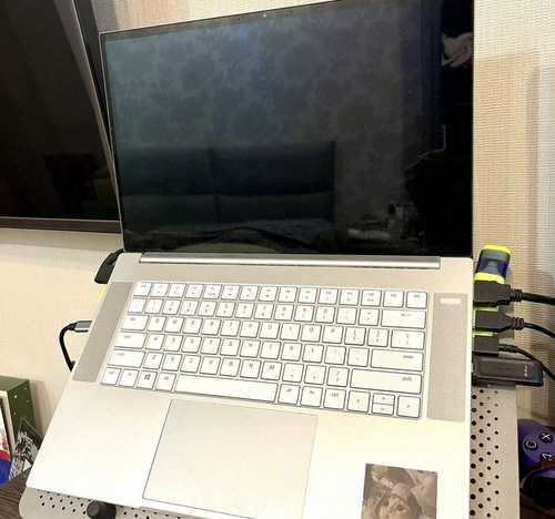 Razer Blade 15 Mercury White