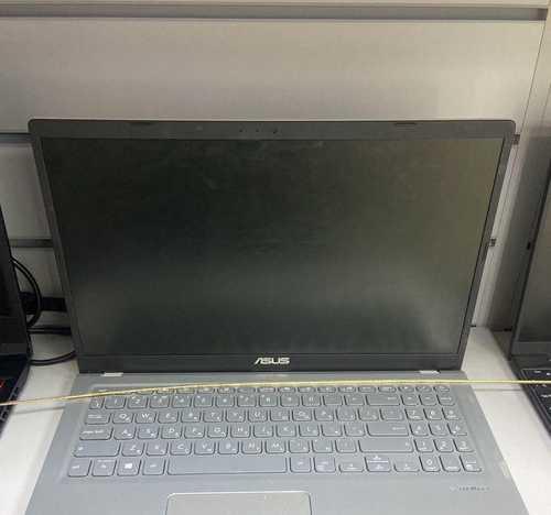 15.6" ASUS R565J, Core i5, RAM 8 ГБ, 256 ГБ, Intel UHD Graphics
