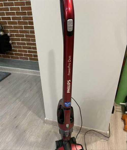 Вертикальный беспроводной пылесос Philips