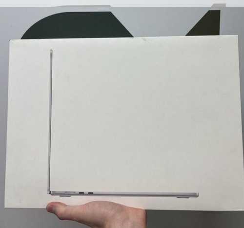 Macbook Air 15 m3 8/256gb Silver