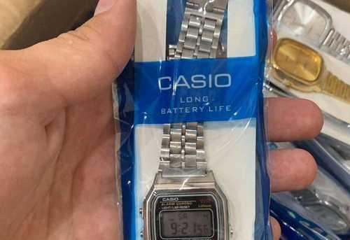 Электронные часы Casio