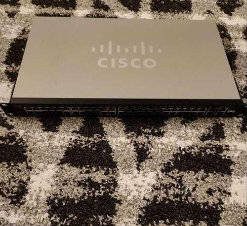 Коммутатор Cisco SG300-52