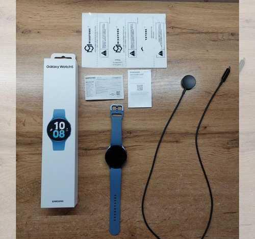 Samsung Galaxy Watch 5 44мм