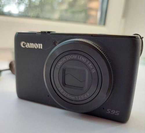 Компактный фотоаппарат Canon S95