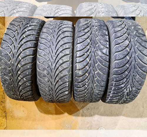 Goodyear UltraGrip Extreme 205/60 R16 92T