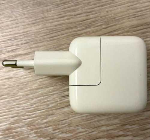 Блок зарядки и провод USB для iPhone и iPad