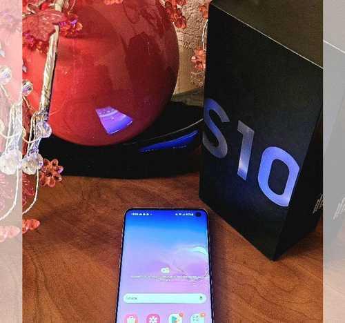 Samsung Galaxy S10, 8/128 ГБ