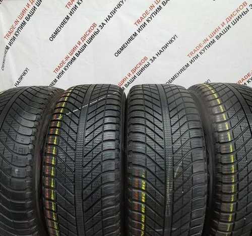 Goodyear Vector 4Seasons 225/55 R17 101V