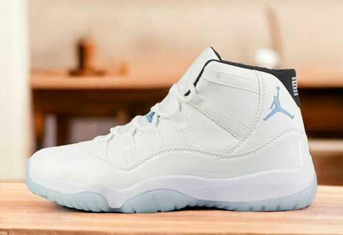Кроссовки Nike Air Jordan 11 Legend White