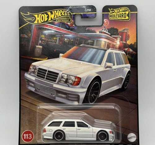 Hot Wheels Premium - Mersedes-Benz AMG E36