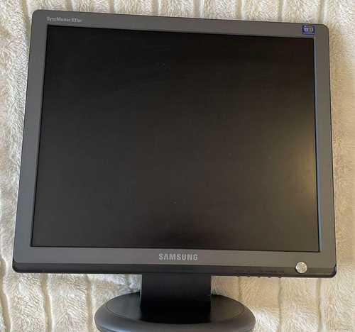 Монитор Samsung GH19"PS