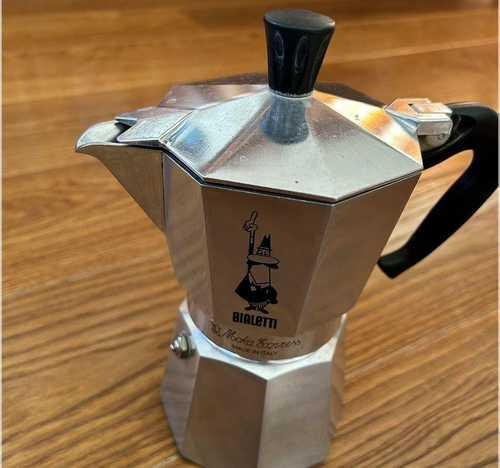 Кофеварка гейзерная bialetti 9 чашек