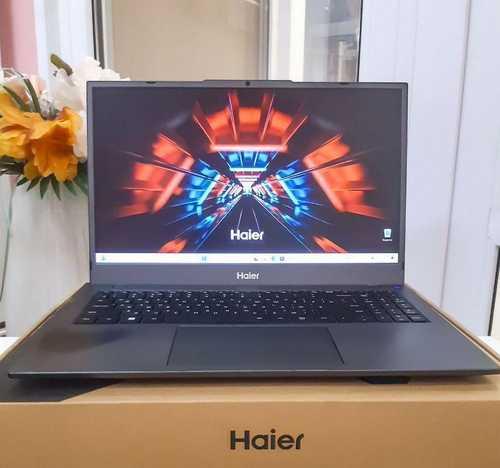 Стильный ноутбук Haier i1150SM i3/SSD 512Gb/8Gb