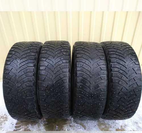 Michelin X-Ice North 4 205/55 R16