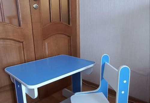 Набор детской мебели, стол и стул