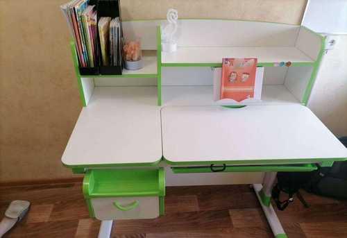 Детский письменный стол