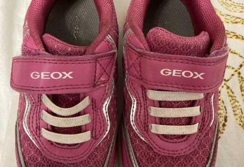Кроссовки для девочки 26 geox