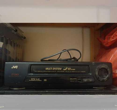 Видеомагнитофон JVC