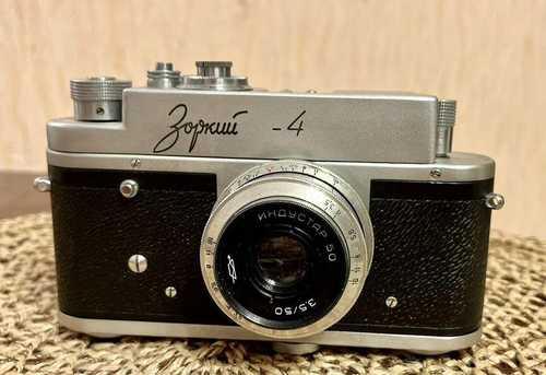 Плёночный фотоаппарат Зоркий-4 1964г