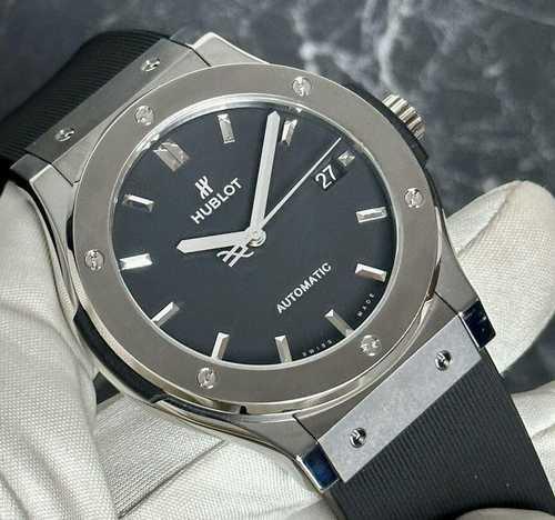 Часы Hublot Classic Fusion 45 mm