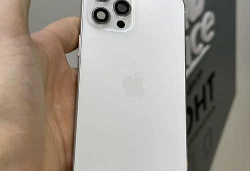 Белый корпус iPhone 12 pro max