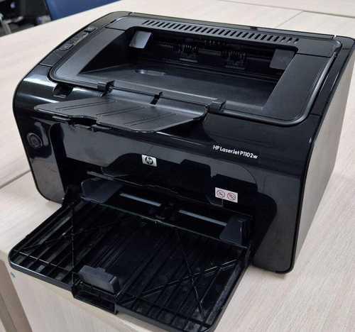 HP LaserJet P1102w