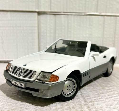 Модель Mercedes-Benz 500SL 1:18 Road Though