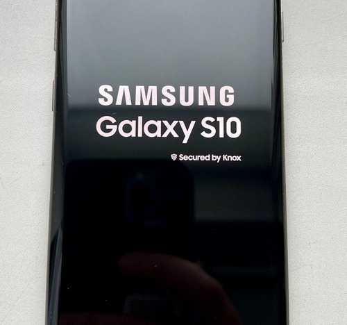 Samsung Galaxy S10, 8/128 ГБ