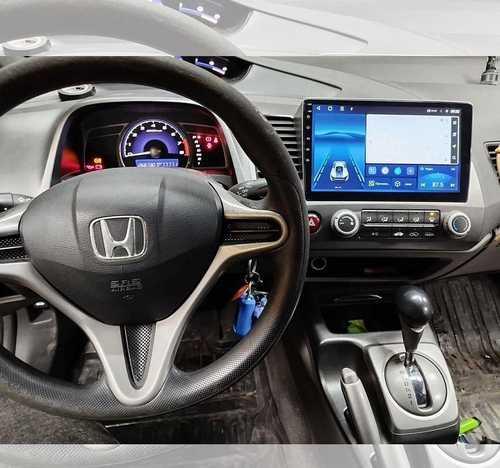 Магнитола android на HondaCivic4dандроид CarPlay