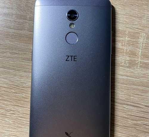 Телефон ZTE Blade V7 Plus