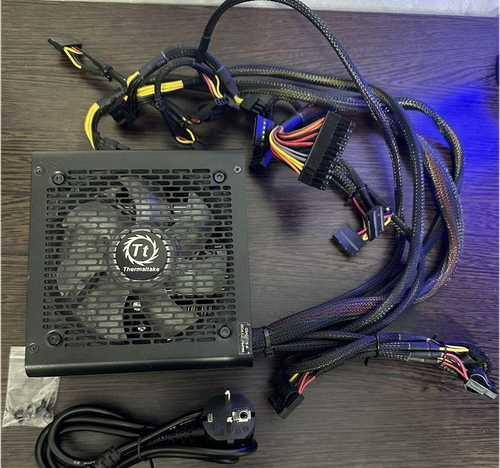 Блок питания termaltake 700w