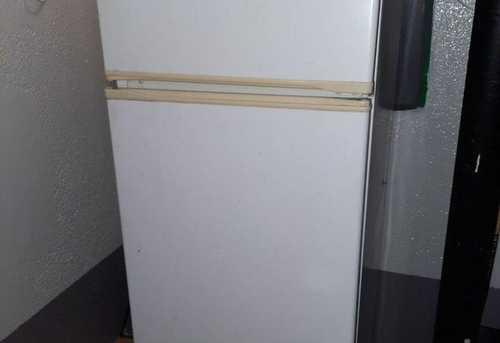 Холодильник двухкамерный Атлант 268